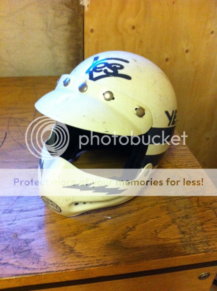 YES Helmet | Retrobike